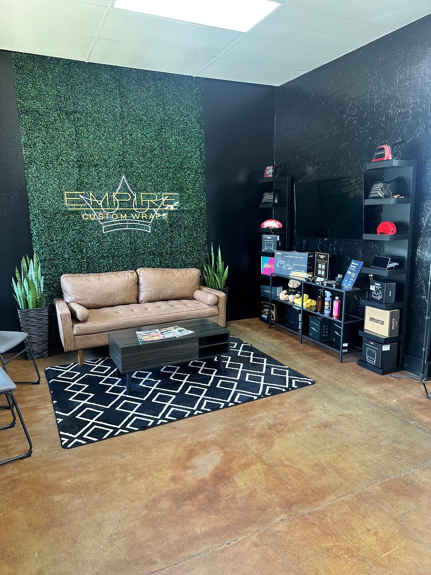 Empire Custom Wraps: Assembly partner | Individual Autodesign